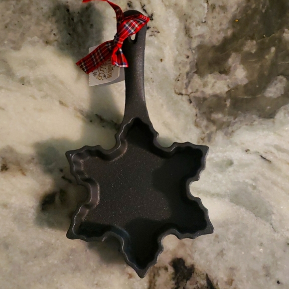 Thirty Fourth & Main | Kitchen | Snowflake Mini Cast Iron Skillet With ...